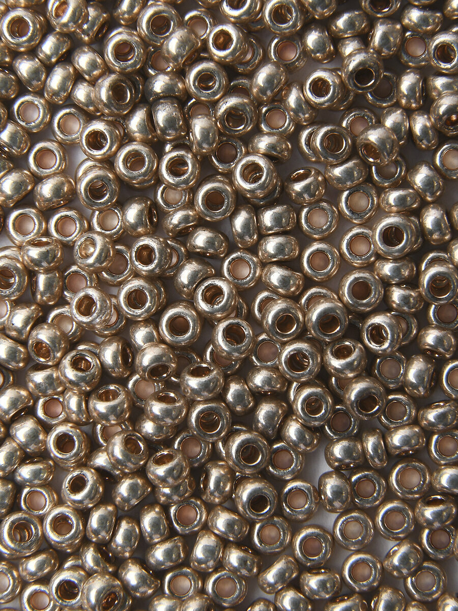 Чешский бисер Preciosa 33119/18112/10-50г.