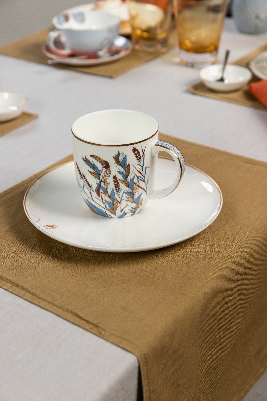 Фарфоровая кружка для чая и кофе, 350 мл в подарочной упаковке