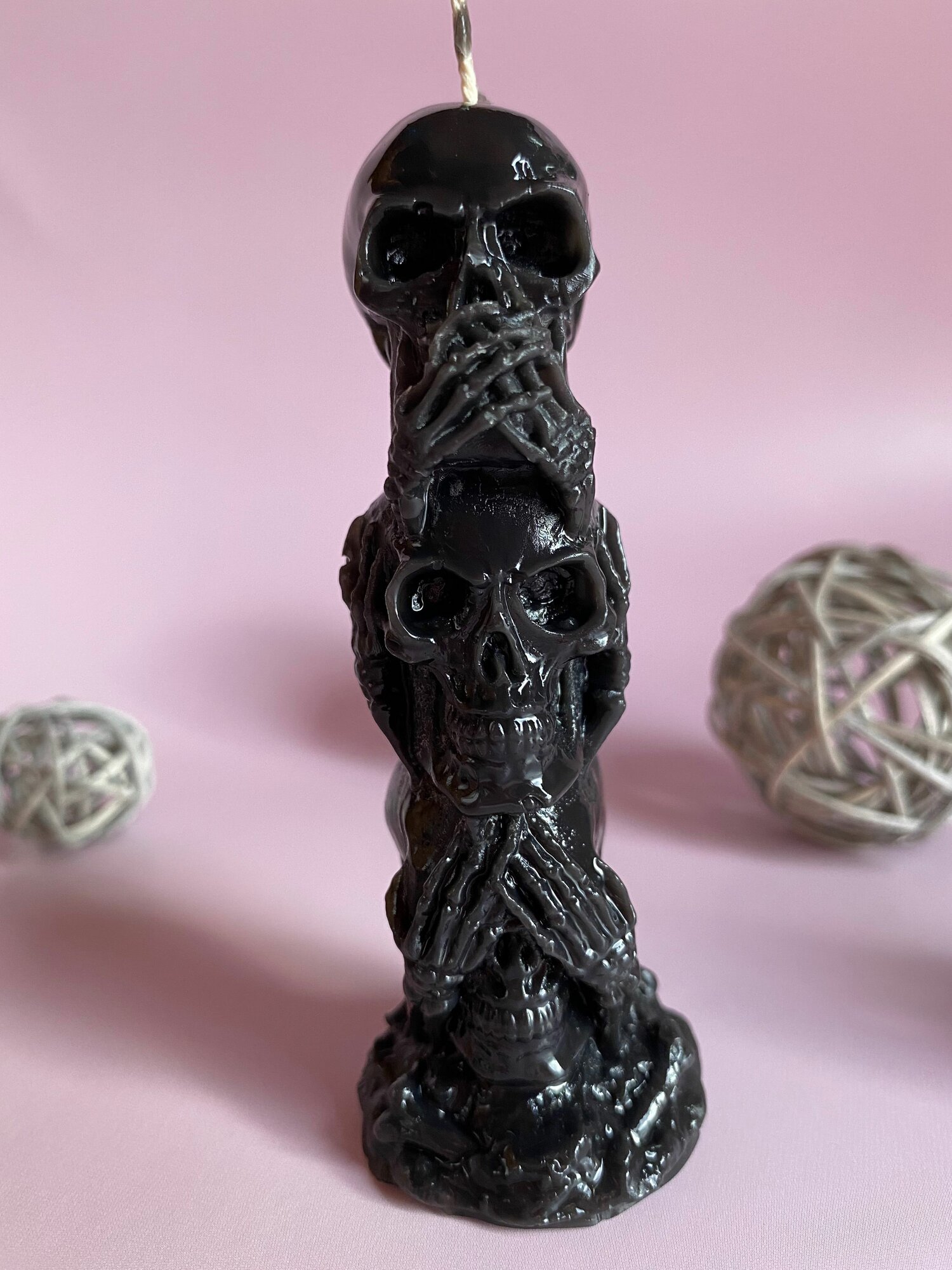 Форма силиконовая для свечей, мыла, гипса, смолы, бетона "3 Черепа" размер свечи 10*4 см, вес 50 гр.