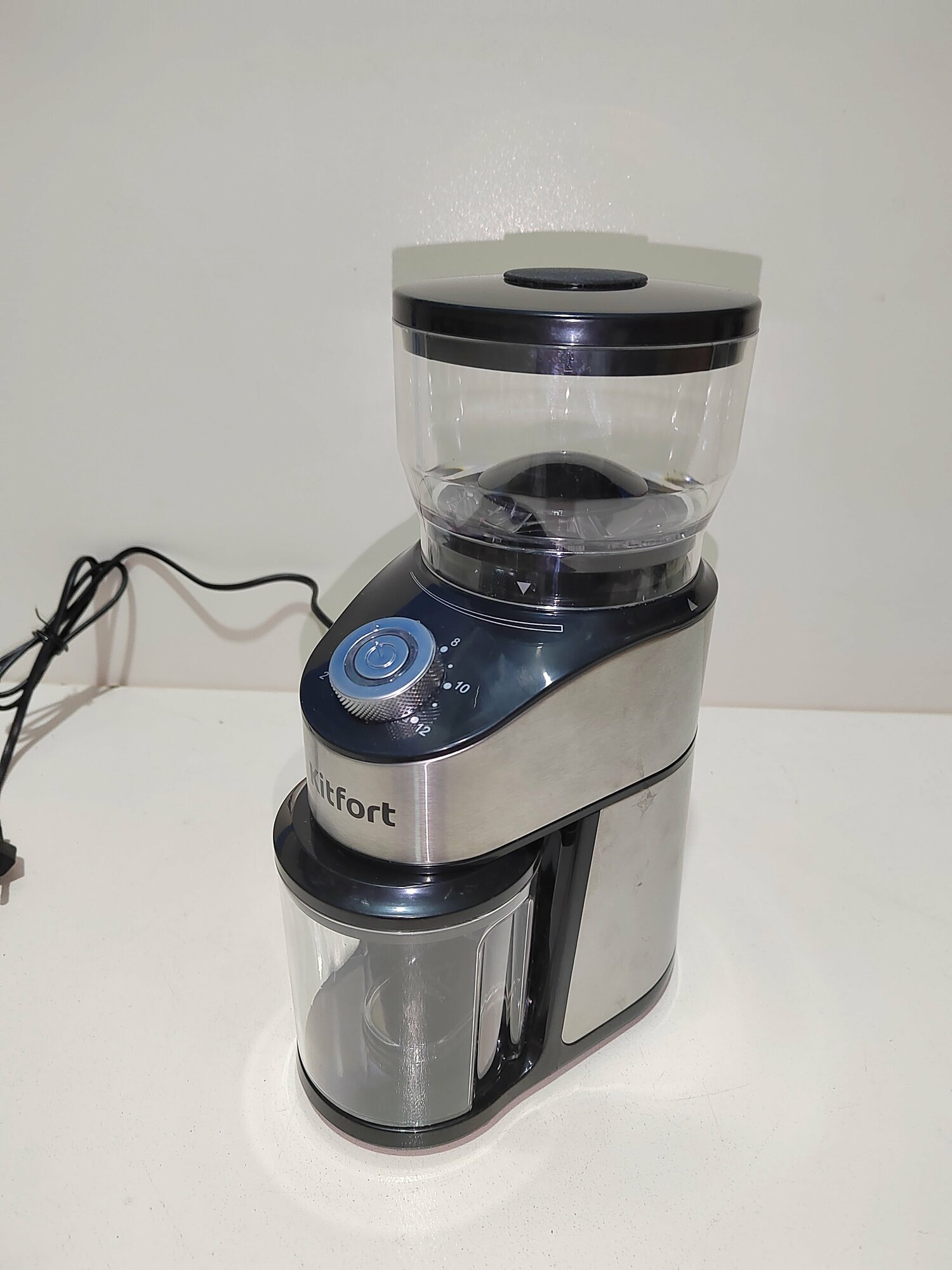 KITFORT Кофемолка Kitfort KT-744 сист. помол: жернова вместим:160гр черный