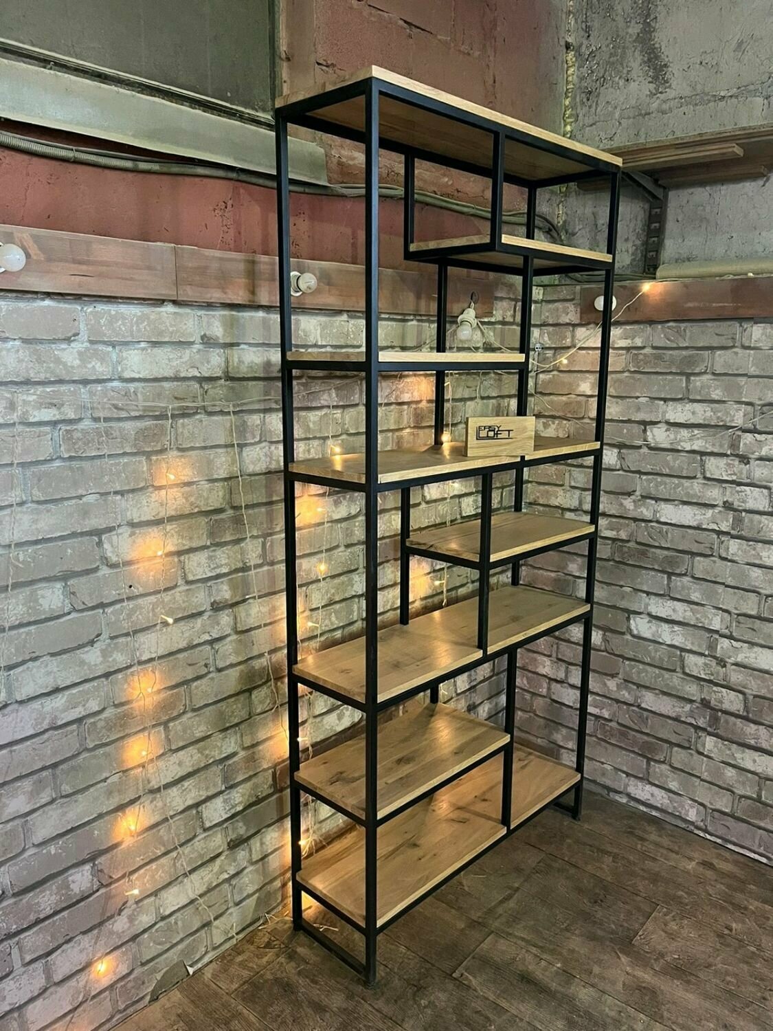 Стеллаж "EasyLOFT" в стиле лофт, массив дуба, 100х30х200 см.