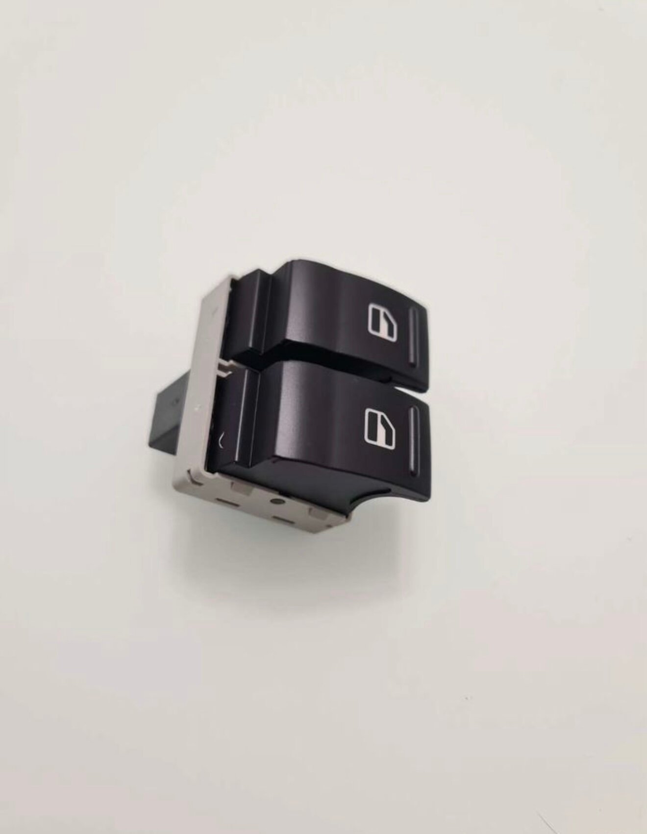 Кнопки стеклоподъемников Volkswagen Transporter T5/ T6