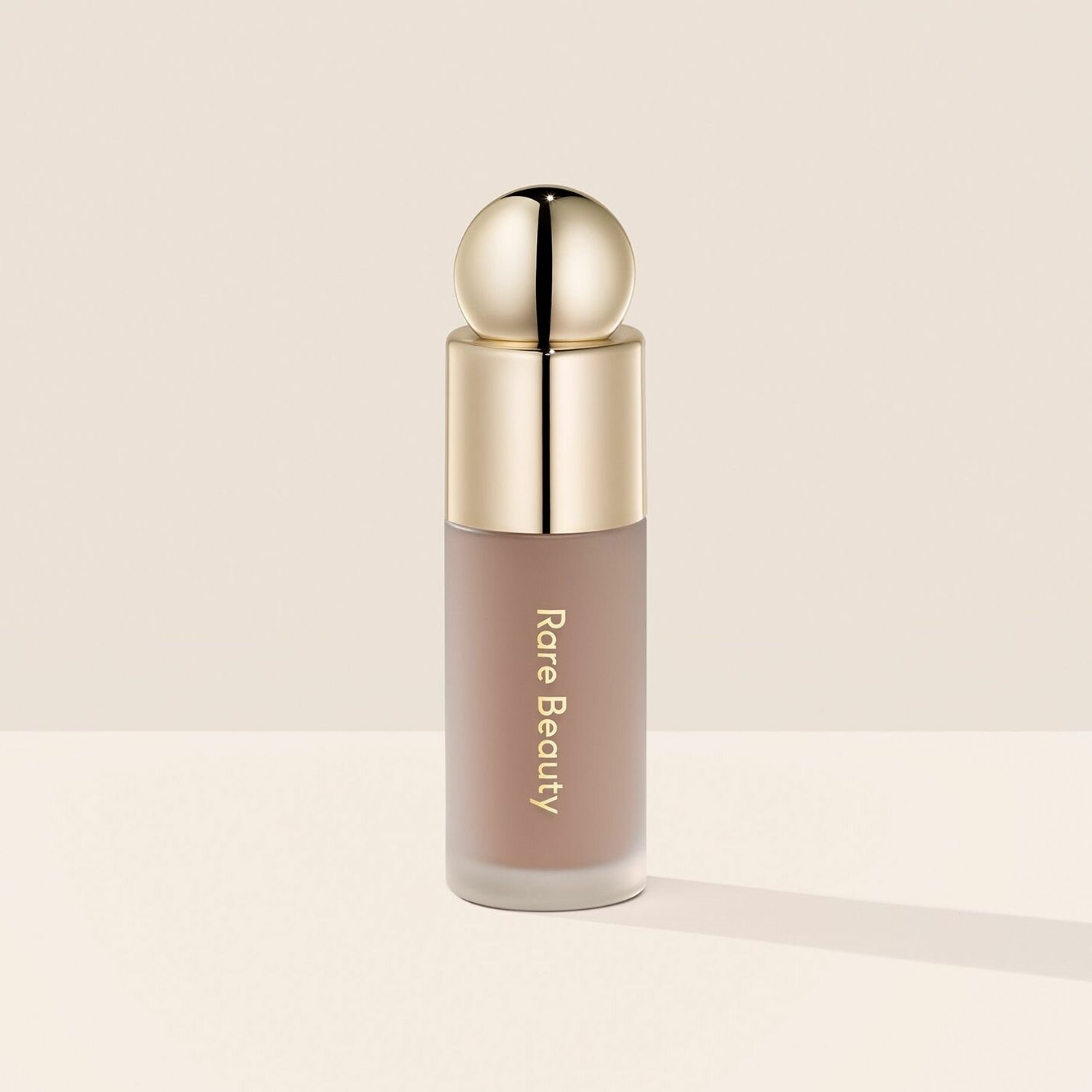 Жидкий скульптор Rare Beauty Soft Pinch Liquid Contour - Gentle