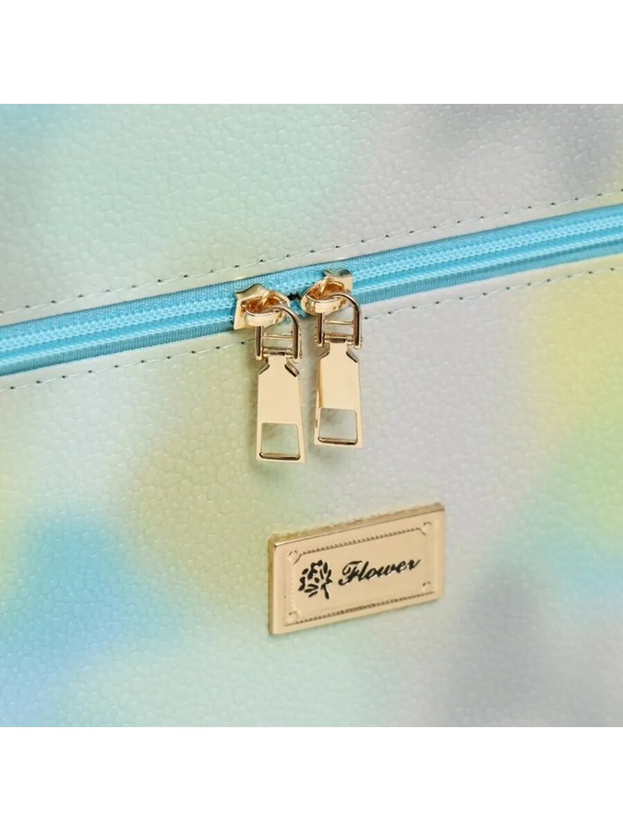 Кожзамовая шкатулка с зеркалом и ящиками