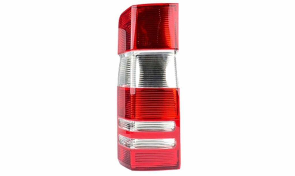 Фонарь задний правый для Мерседес Спринтер арт BSG60805007 BSG AUTO PARTS