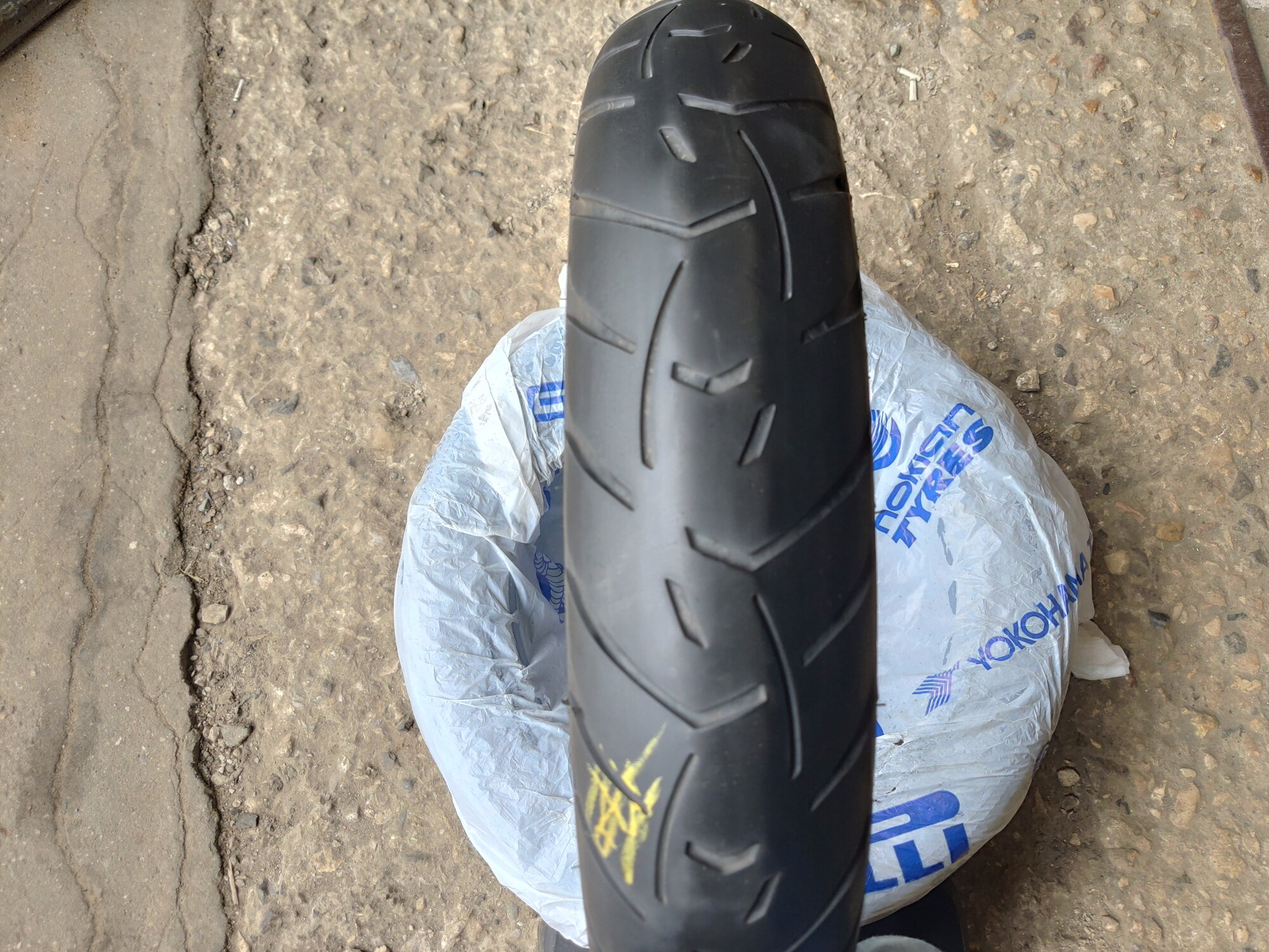 Мотошина БУ для мотоцикла Metzeler Tourance NEXT 120 / 70 R19 0021959