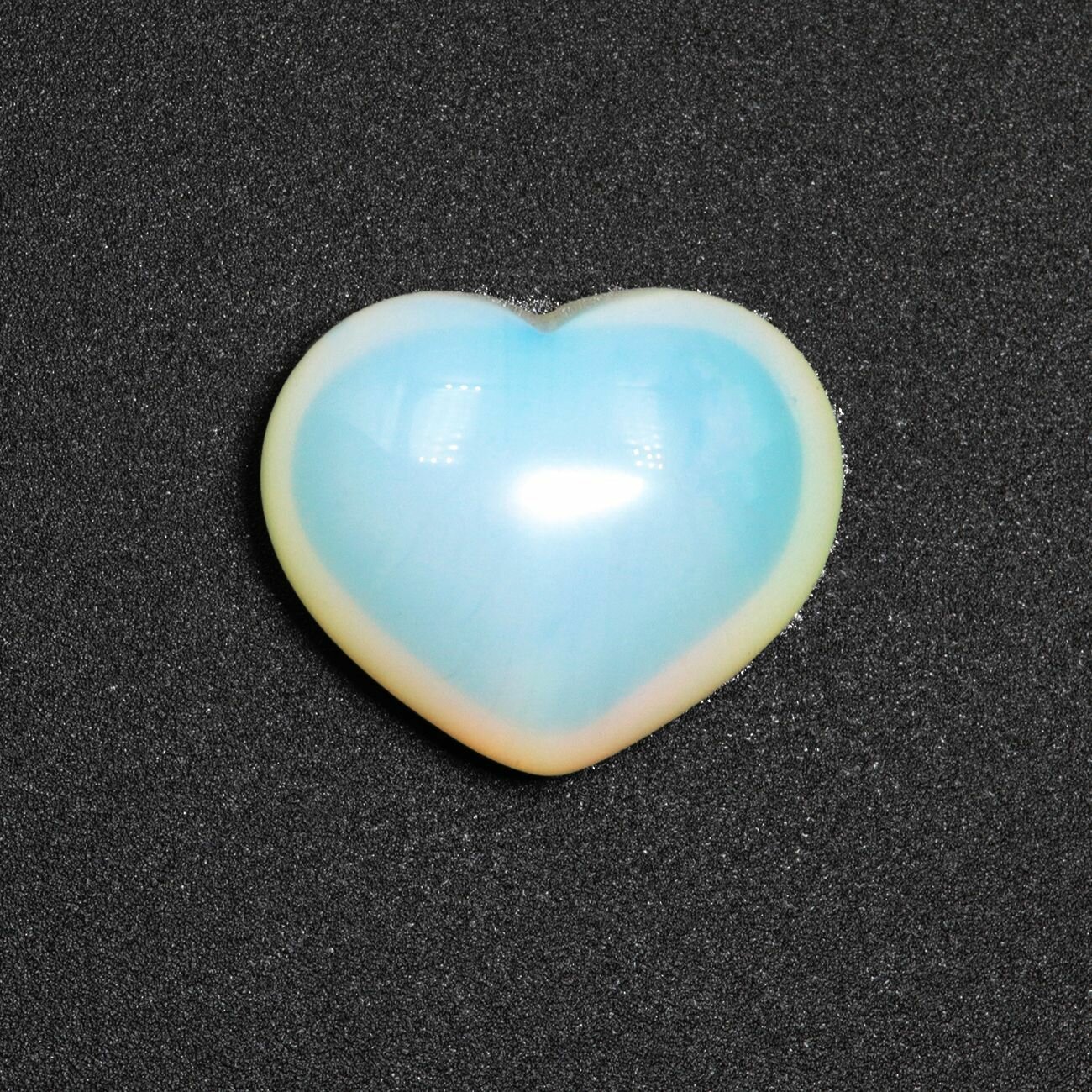 Лунный камень "Сердце", опалитовое стекло, 3 х 2,5 см