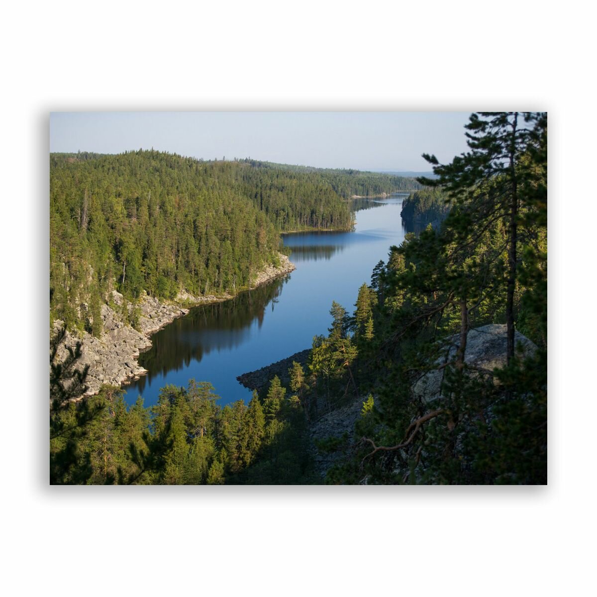 Постер, плакат на бумаге / Природа России - Речка / Размер 60 x 80 см