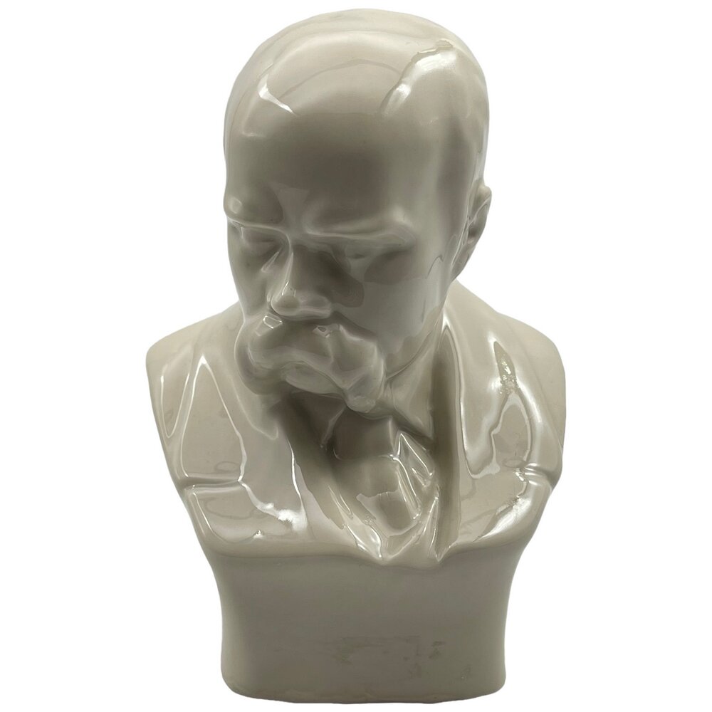Фарфоровый бюст "Т. Г. Шевченко" 1960-1979 гг. Городницкий ФЗ, СССР (Лот №2)
