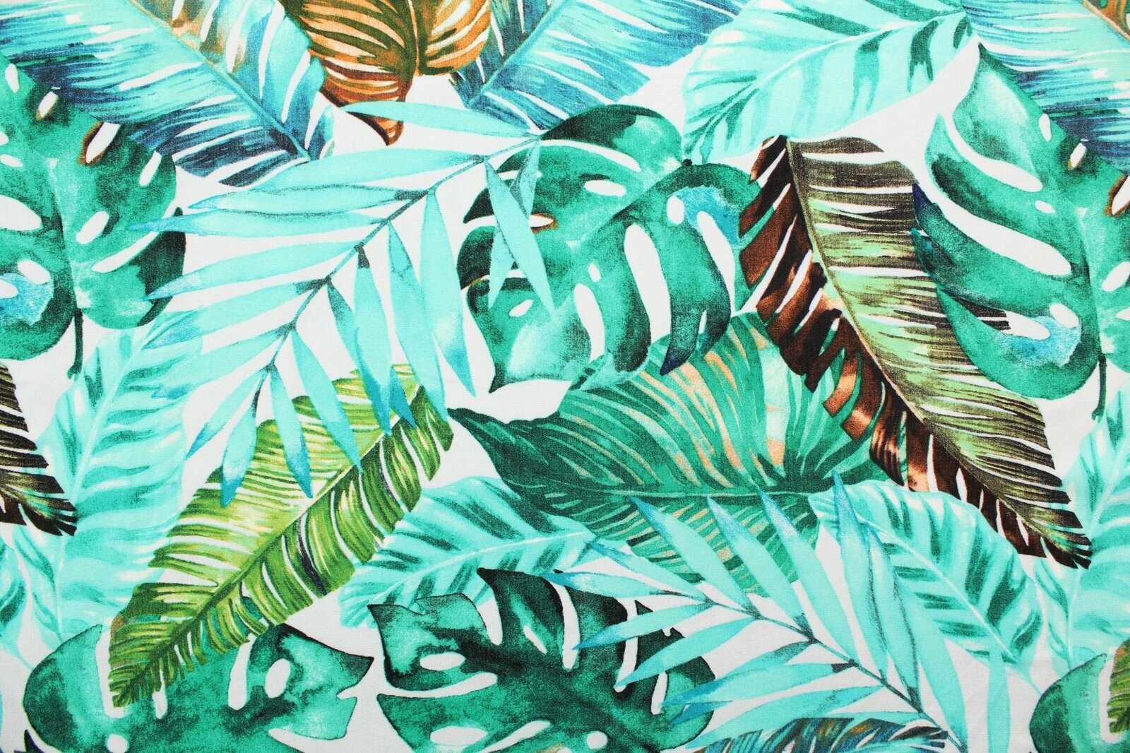 Ткань Вискоза плательная тропические листья в изумрудных тонах, ш140см, 0,5 м