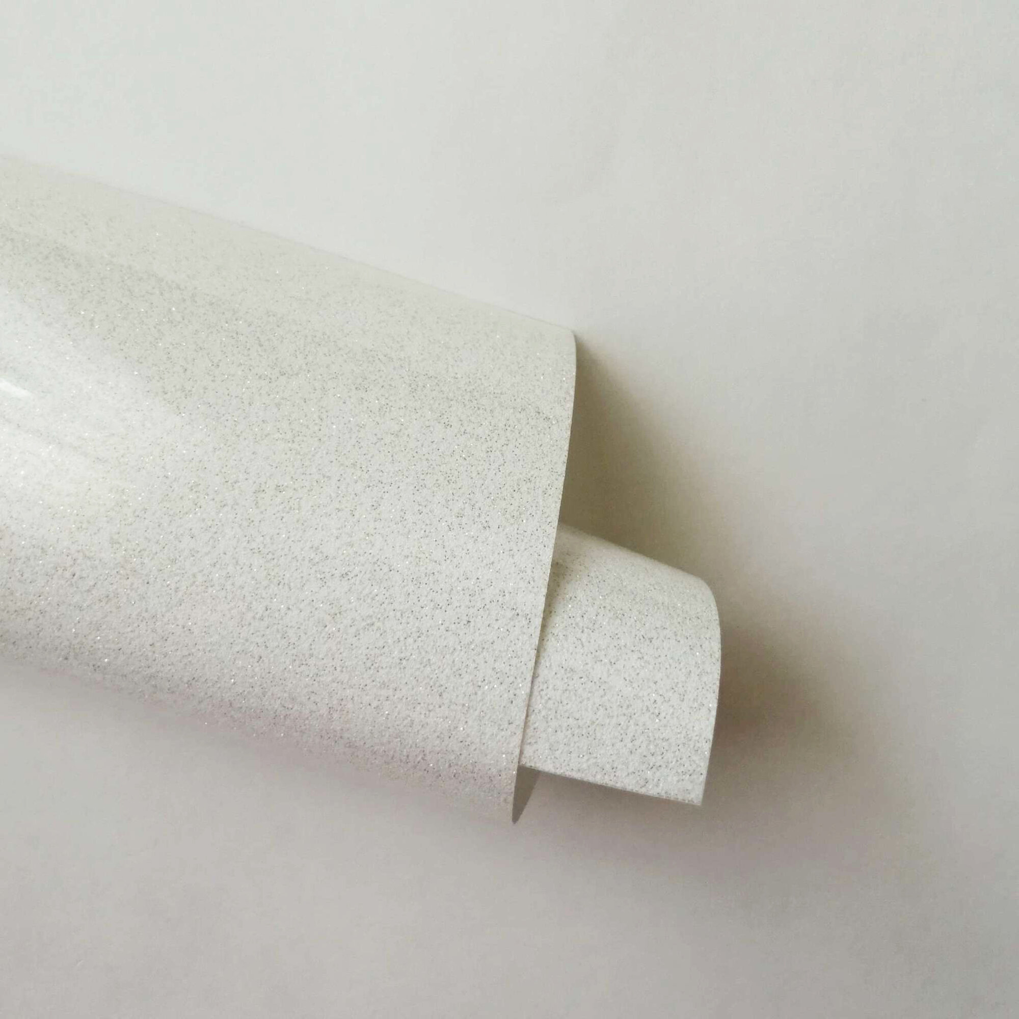 Термотрансферная пленка Белая с фактурным серебристым эффектом искрящихся блесток, размер 25х50см, продается в рулоне