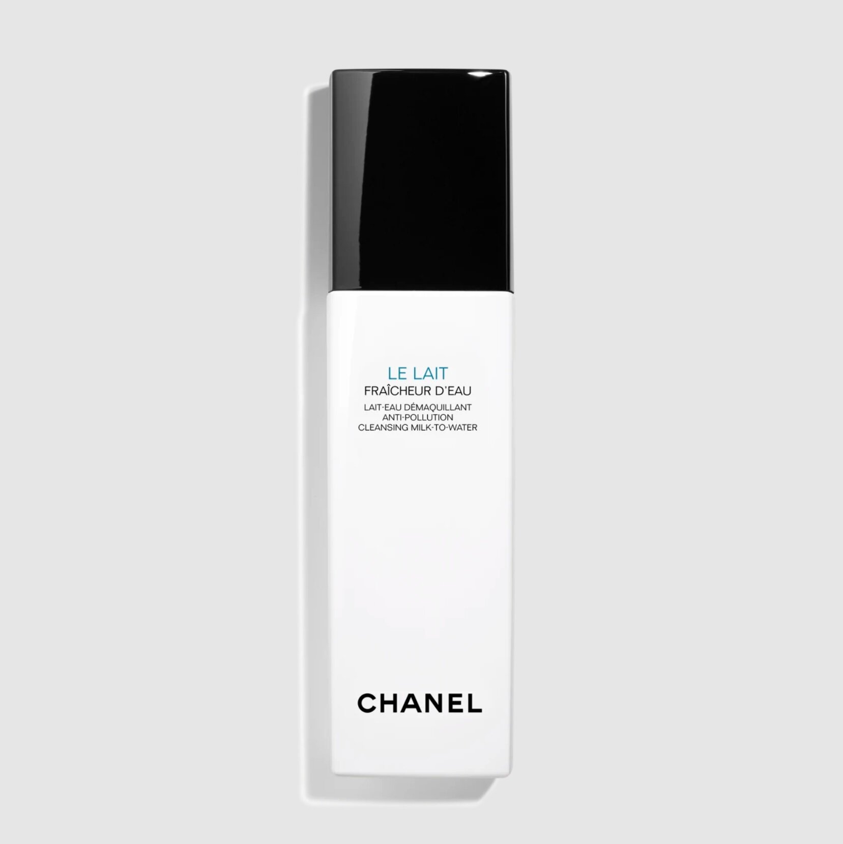 Аква-молочко для снятия макияжа с защитой от загрязнений окружающей среды Chanel Anti-Pollution Cleansing Milk-To-Water