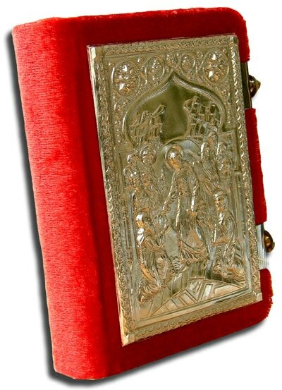 Евангелие требное среднее в бархате с металлическими накладками, бархат красный