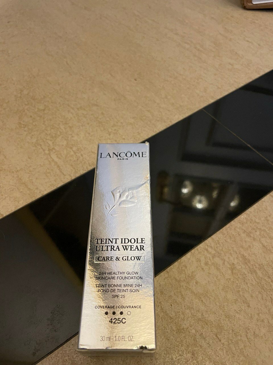 Тональная основа Teint Idole Ultra Glow 425C