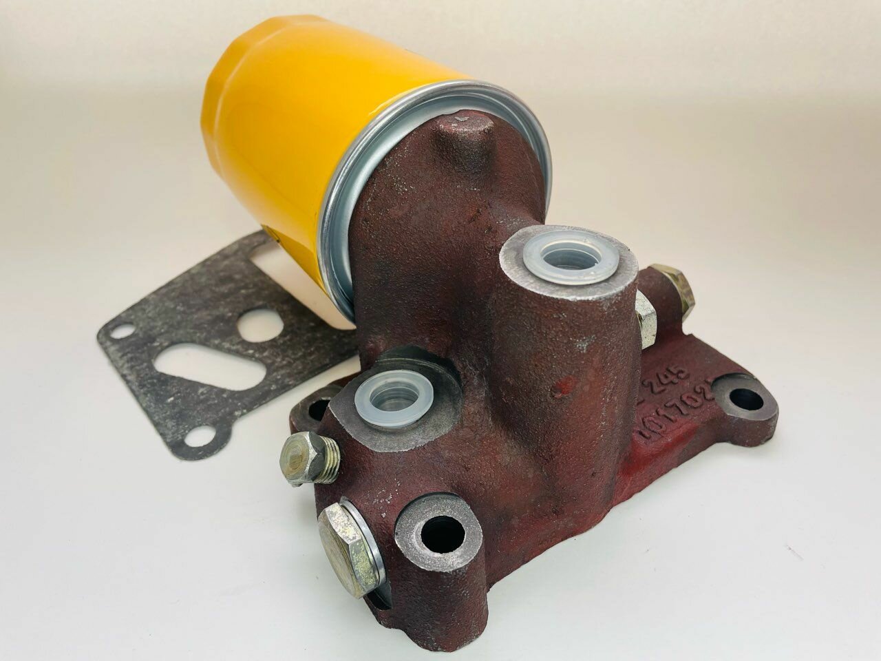 Корпус масляного фильтра (БЗА) 245-1017015-Б МТЗ-80/82 (фильтр сверху)