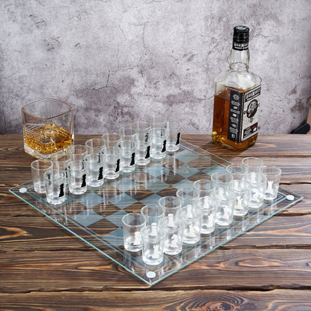 Настольная игра "Пьяные шахматы"