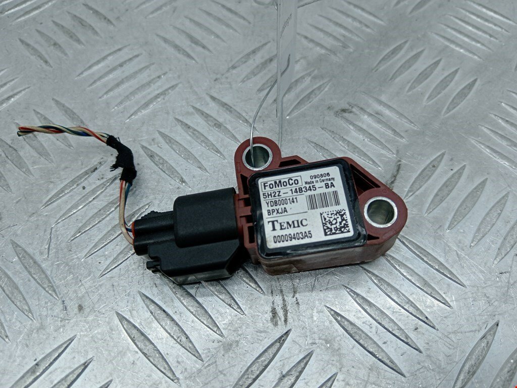 Датчик удара Land Rover Range Rover Sport 1 YDB000141 арт. 1771548