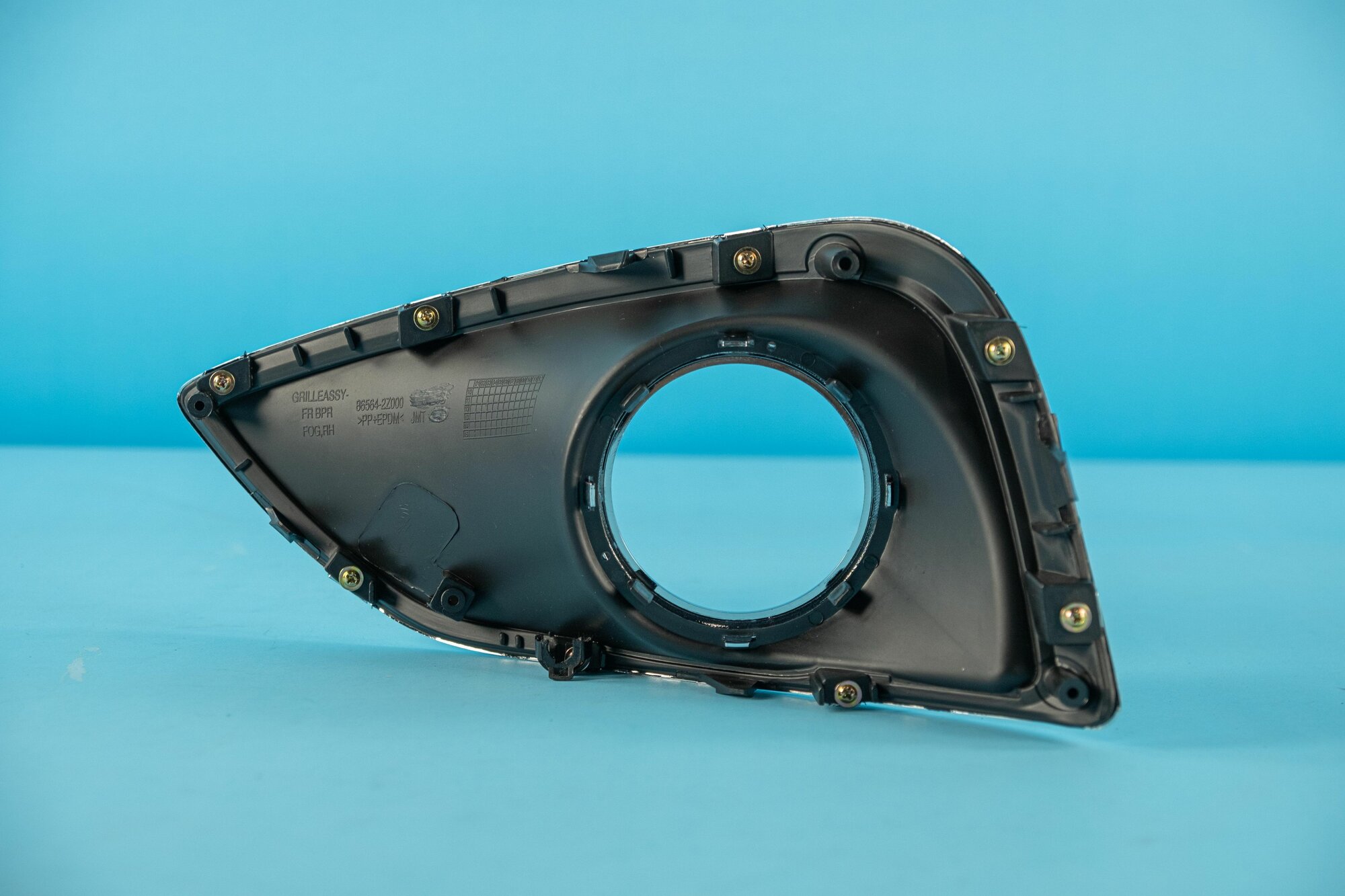 Рамка ПТФ Хендай 35 Hyundai ix35 2010-2015 левая накладка противотуманной фары решетка бампера