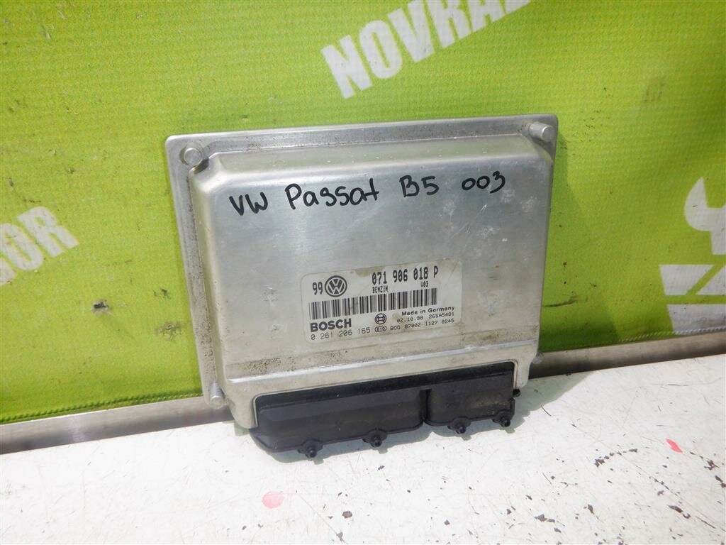 Блок управления двигателем VW Passat B5 96-00