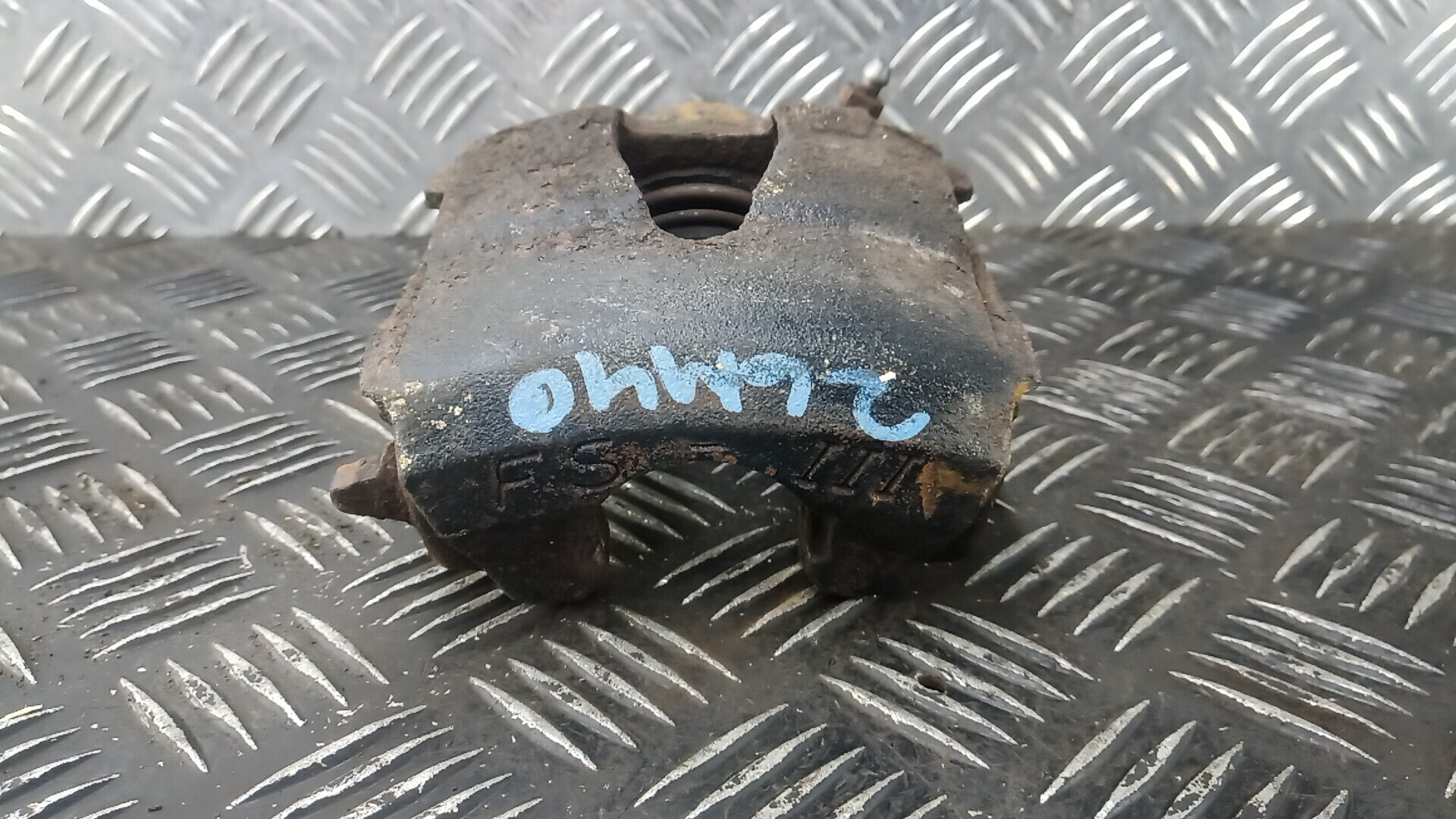 Суппорт тормозной передний левый SKODA FABIA 2, Номер 1K0615123D