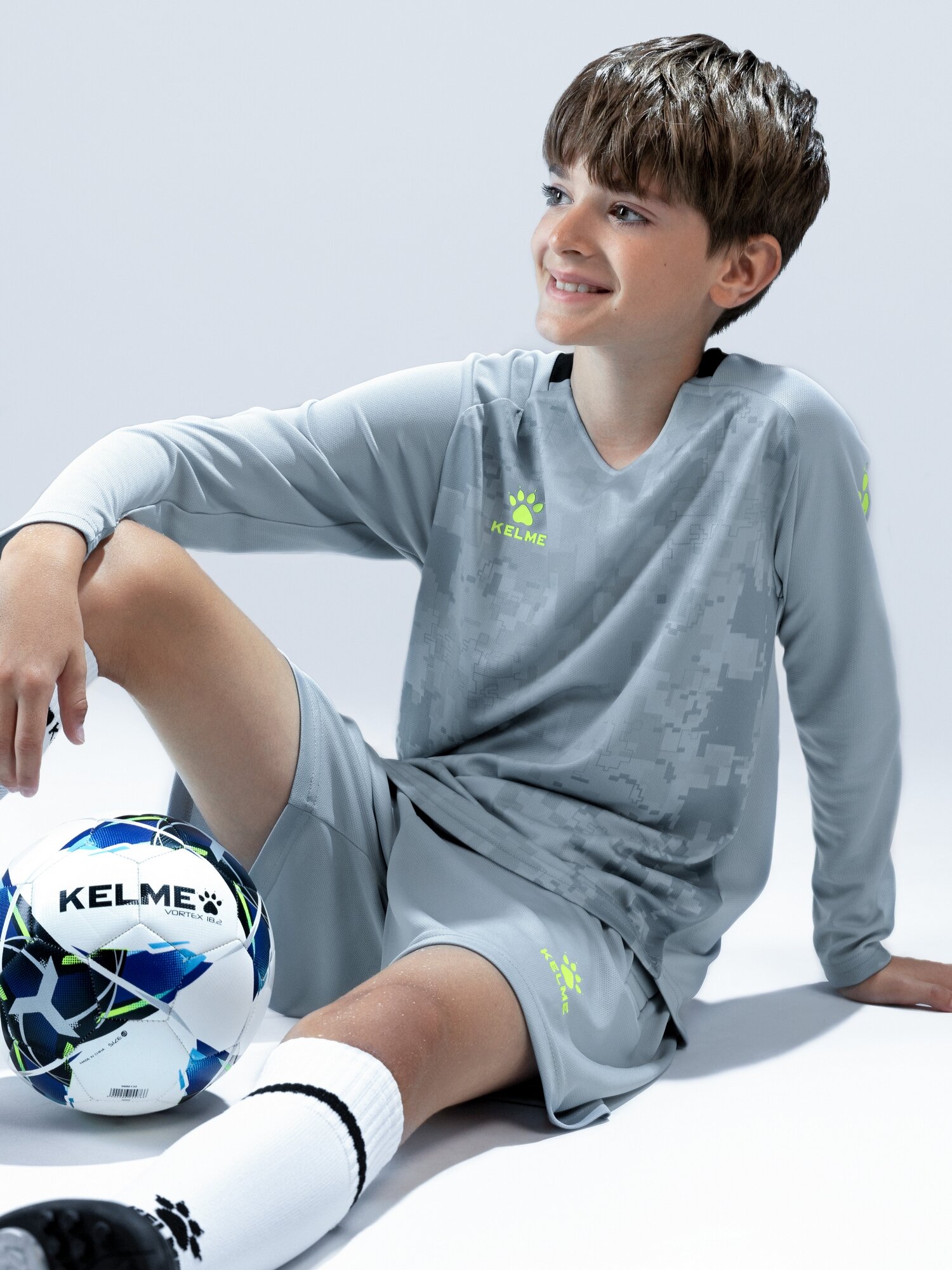 Комплект одежды Kelme футбольная форма Long Sleeve Goalkeeper Suit вратарская форма футбольная