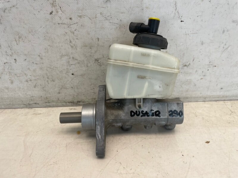 Б/У цилиндр главный тормозной Renault Duster 2013 HSM K4M606 49755 RENAULT арт. 6001551314, 6001551315