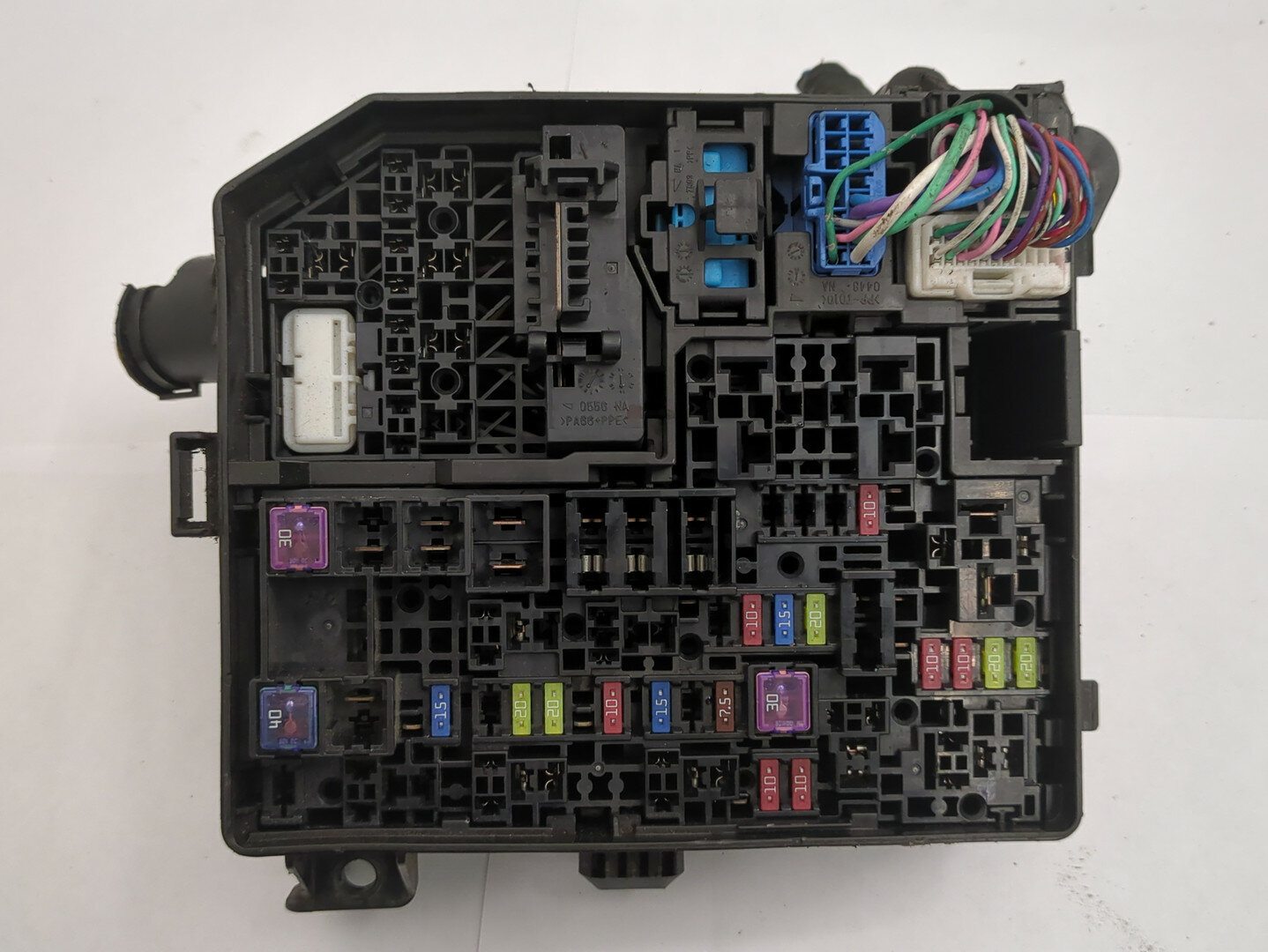 Блок предохранителей Mitsubishi Outlander Б/У