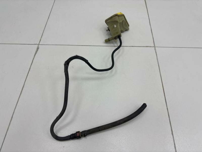 Бачок гидроусилителя Ford Fiesta MK5 2002-2008
