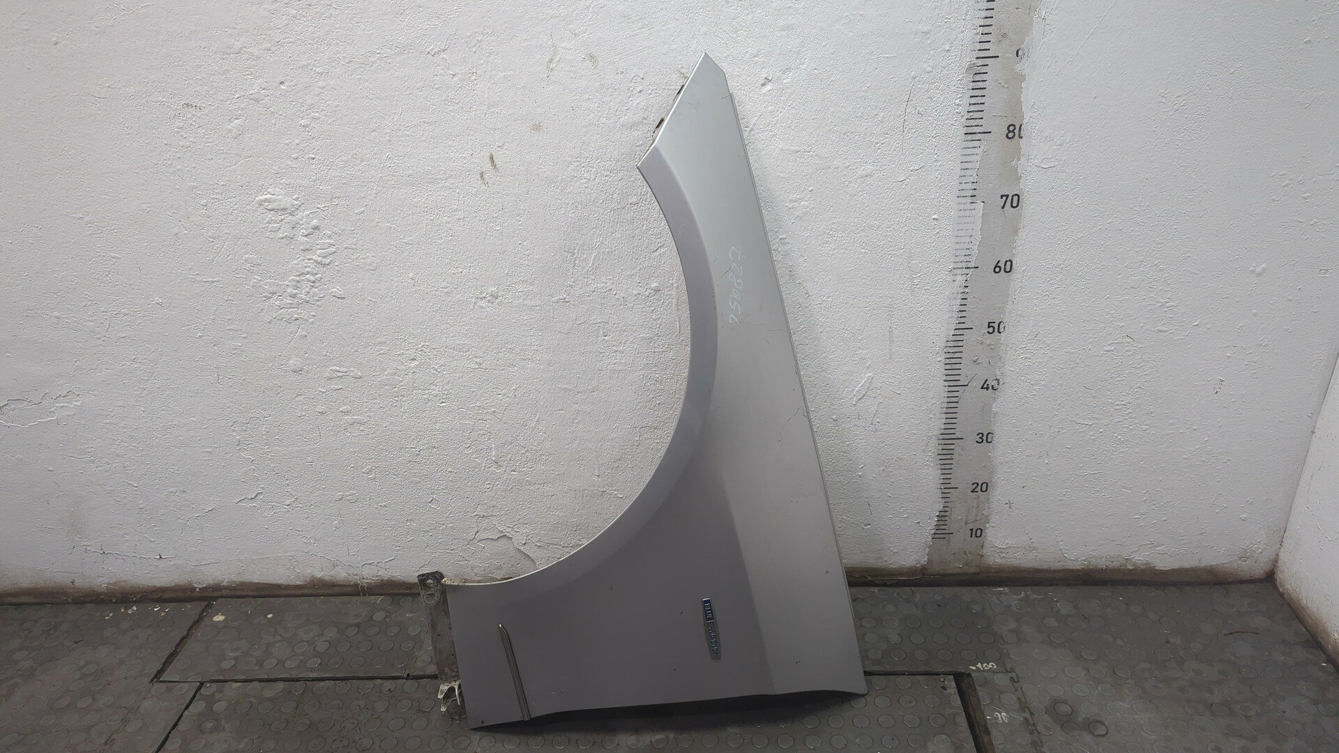 Крыло левое переднее Mercedes E W212 Б/У