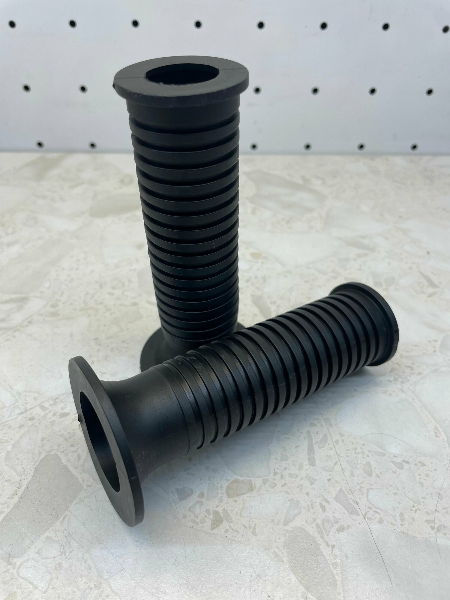 Грипсы резиновые 25 мм черные