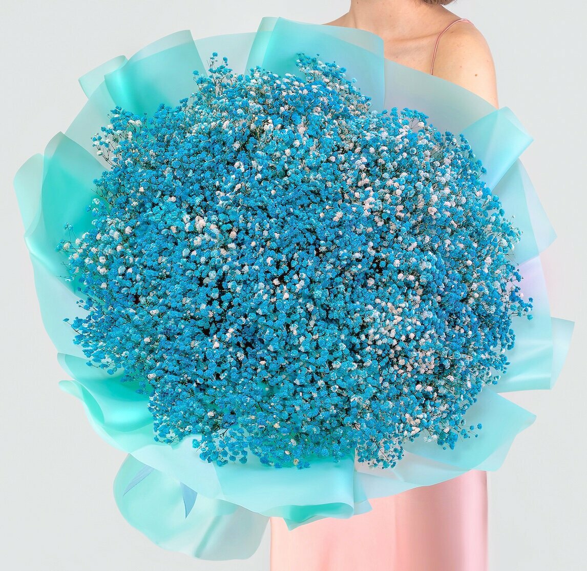Букет Мегацвет24 "Голубой", 51 гипсофила, стабилизированный, в дизайнерской упаковке
