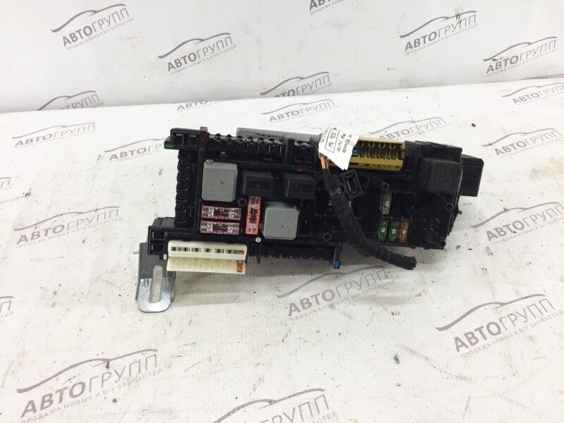 блок предохранителей MB C 180 CGI W204 a2049060405