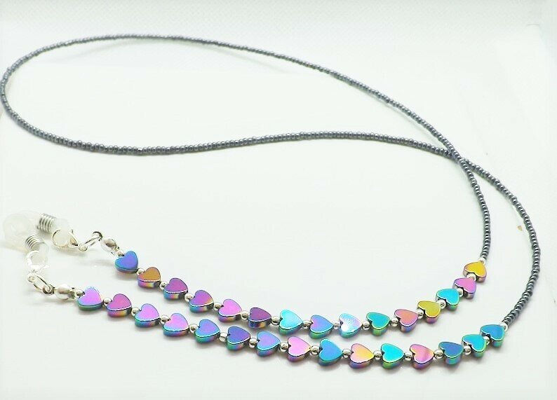 Цепочка для очков из бисера и бусин гематита в виде радужных сердечек шнурок для очков держатель для очков Hrustalek