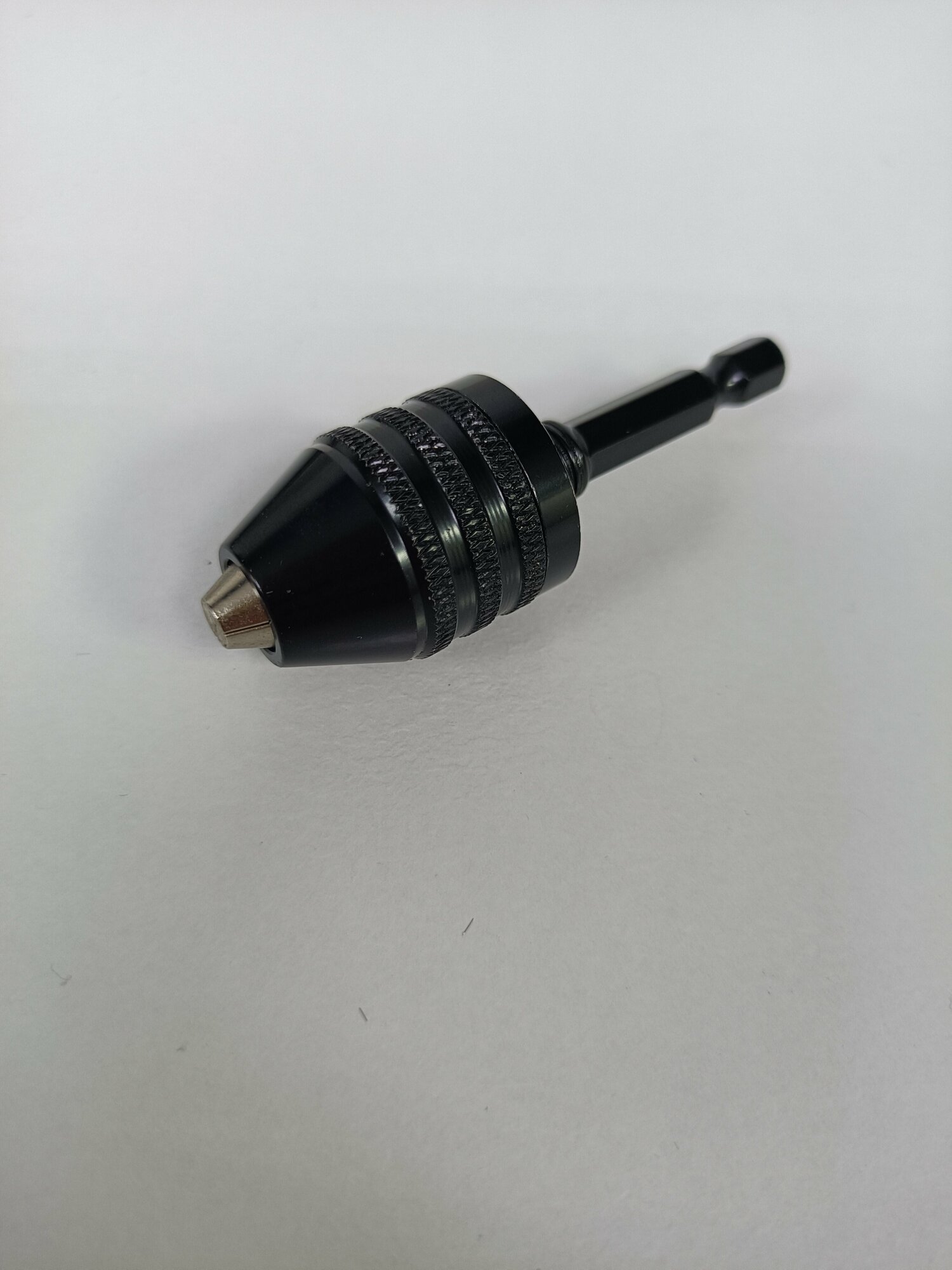 TUNDRA Мини-патрон для дрели, тундра, хвостовик 1/4", зажим 0.3 - 6.5 мм