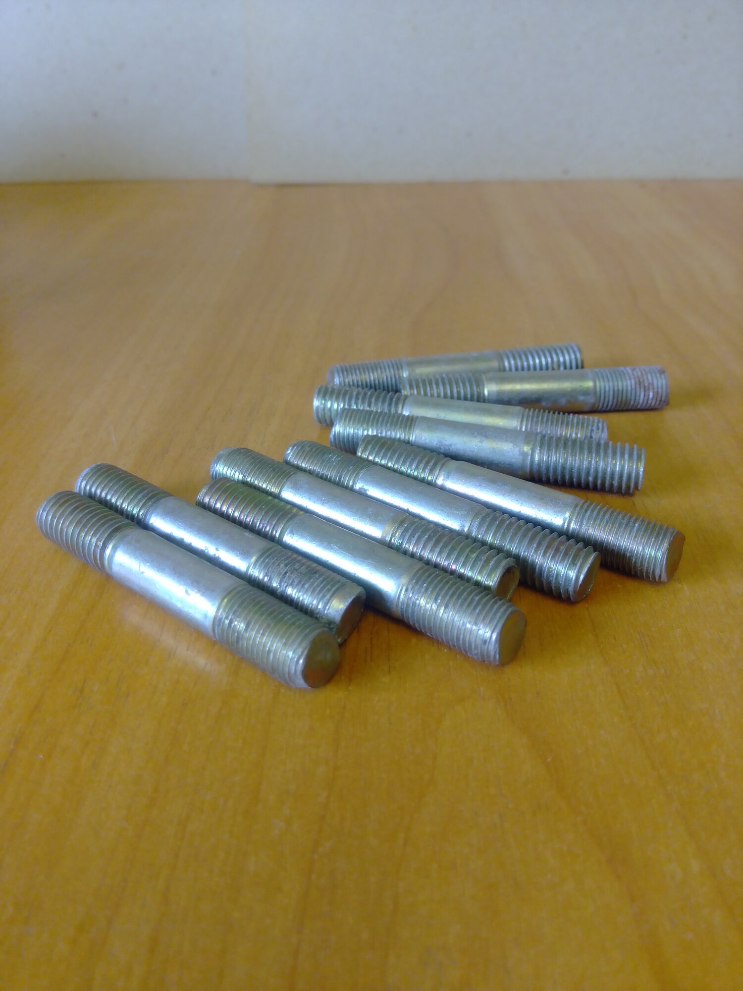 Шпилька М10х1х42 для автомобилей (помпы УАЗ и др.), класс прочности 8.8 , комплект 10 штук. 291804-п. Красная Этна