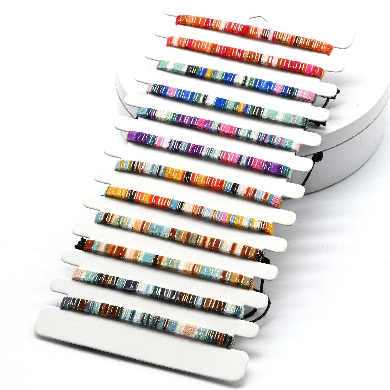 Набор браслетов, текстиль