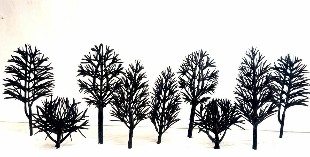 Стволы деревьев для макетов и диорам. Набор №2. 9 штук. Высота от 80 до 140 мм.