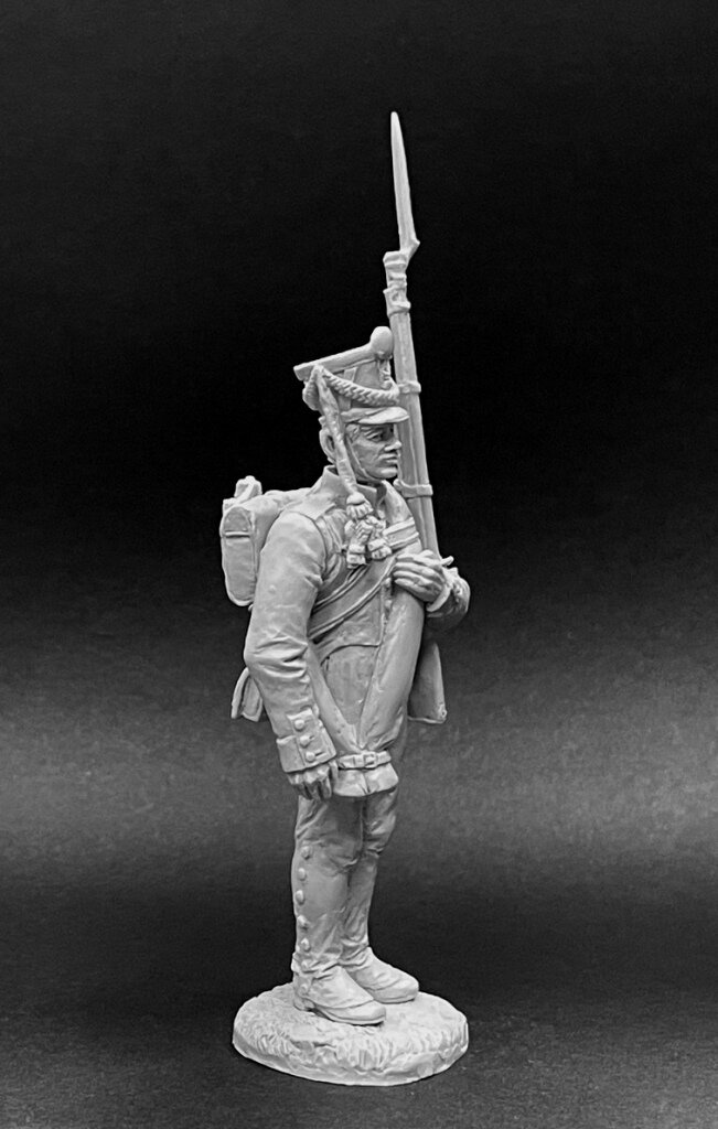 CHM-54268 Рядовой мушкетерских (или егерских) полков, Россия 1812-14 гг. (2 варианта голов, 2 варианта рук, 2 варианта патронных сумок, 2 варианта штыковых ножен). 54 мм. Материал - смола.