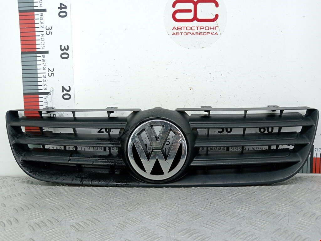 Решетка радиатора Volkswagen Polo 4 6Q0853653 арт. 2191261