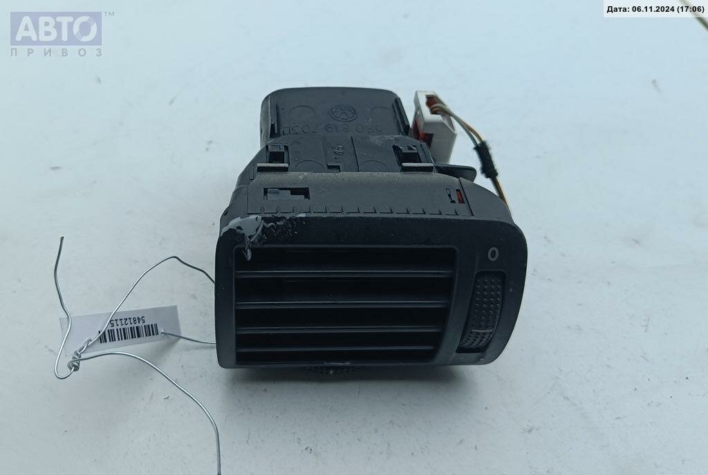 Дефлектор обдува салона Volkswagen Passat B5