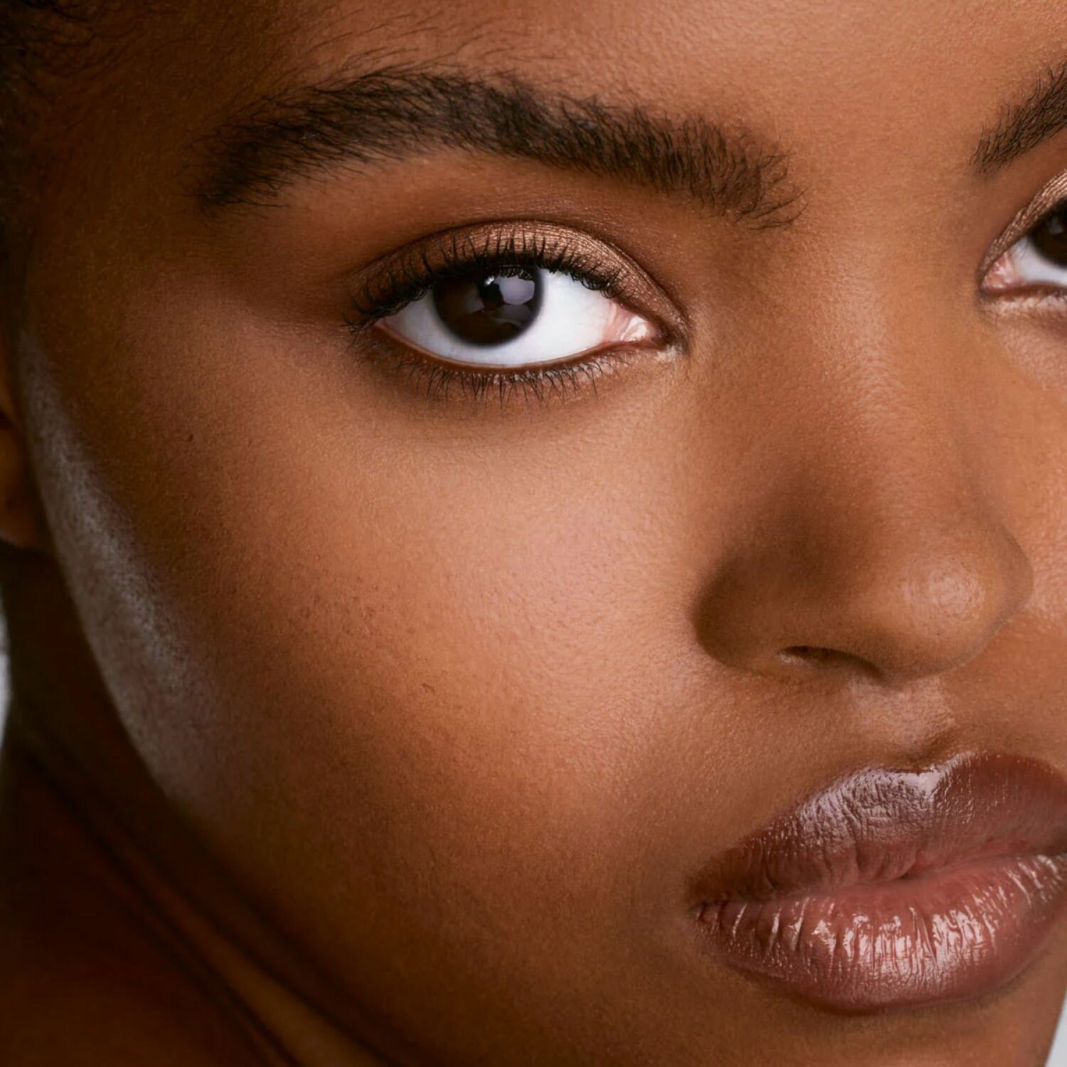 Консилер Fenty Beauty We're Even Hydrating Longwear Concealer - Тон 385 W