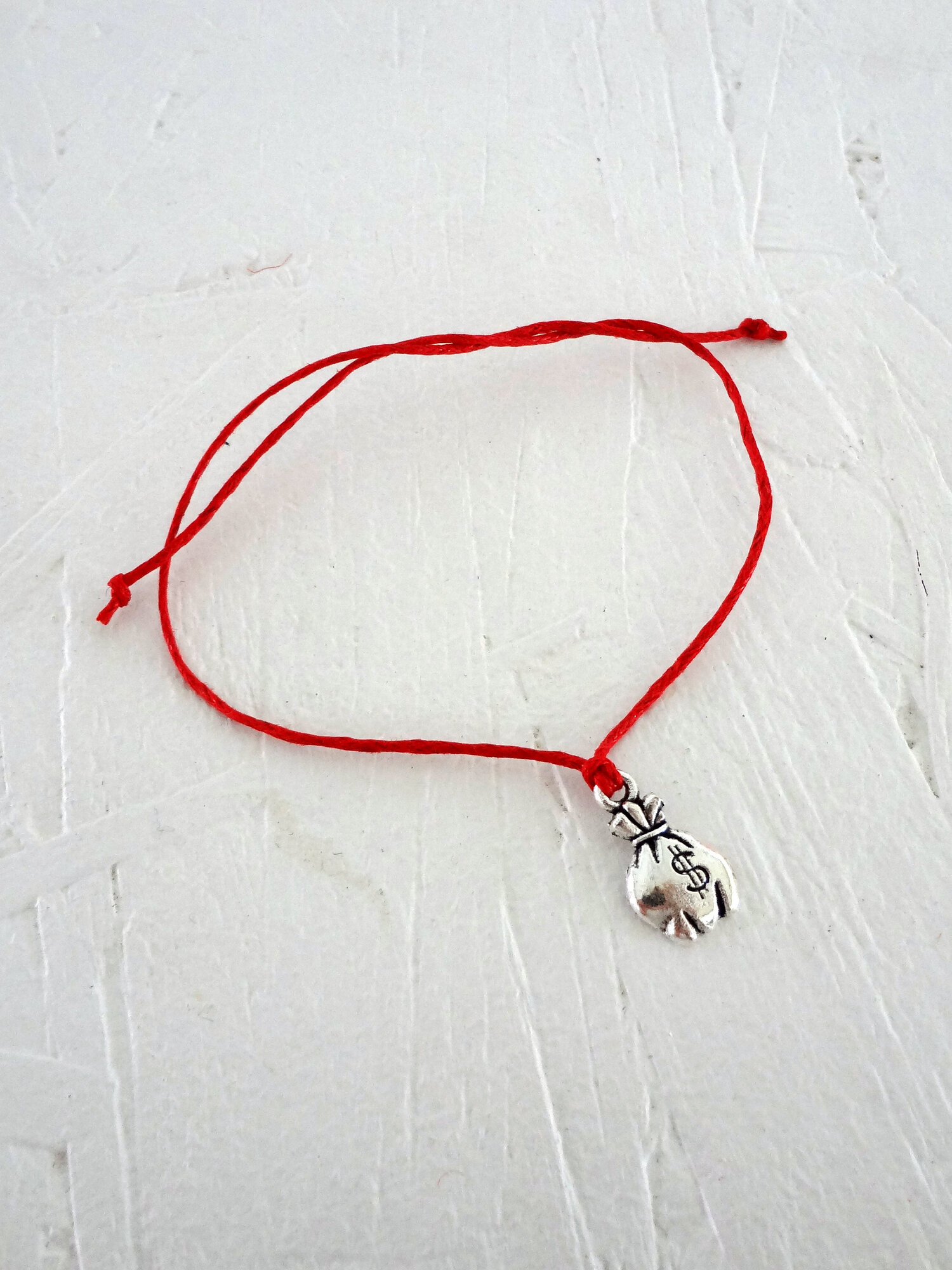 Браслет-нить