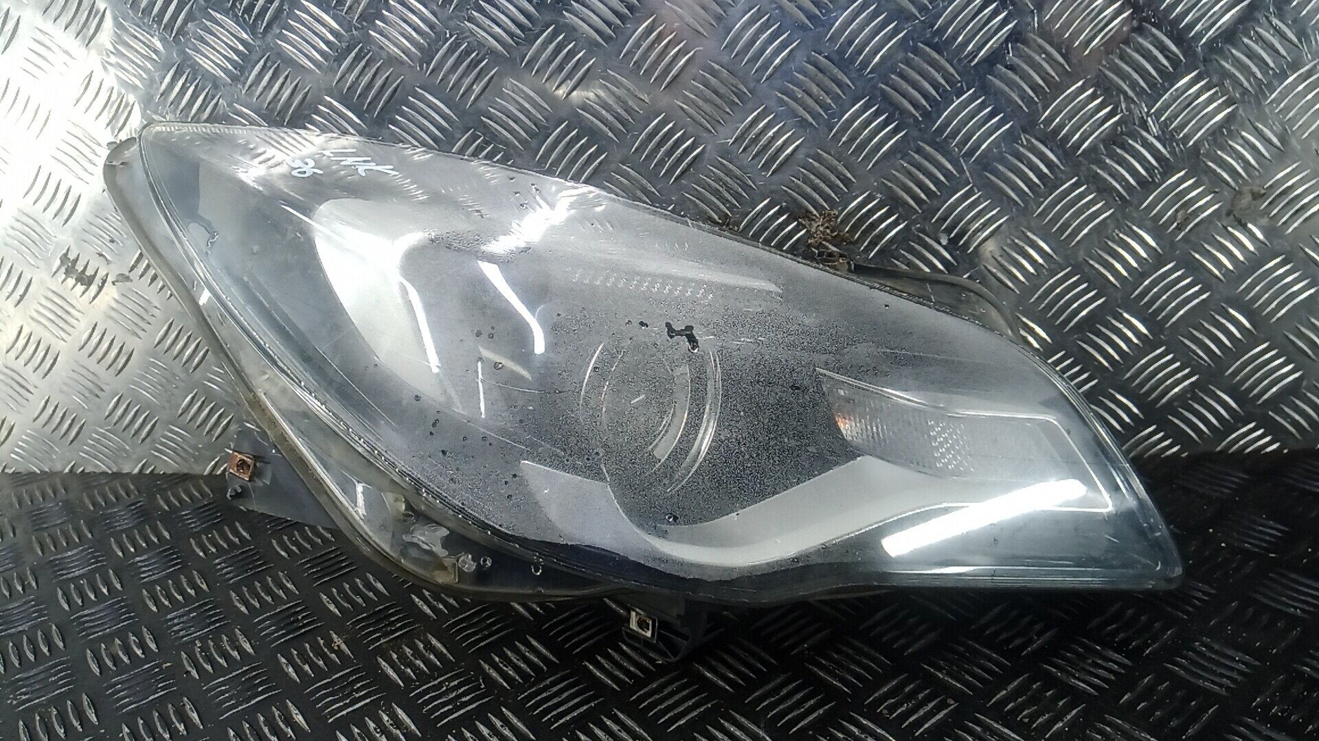 Фара правая OPEL INSIGNIA 1