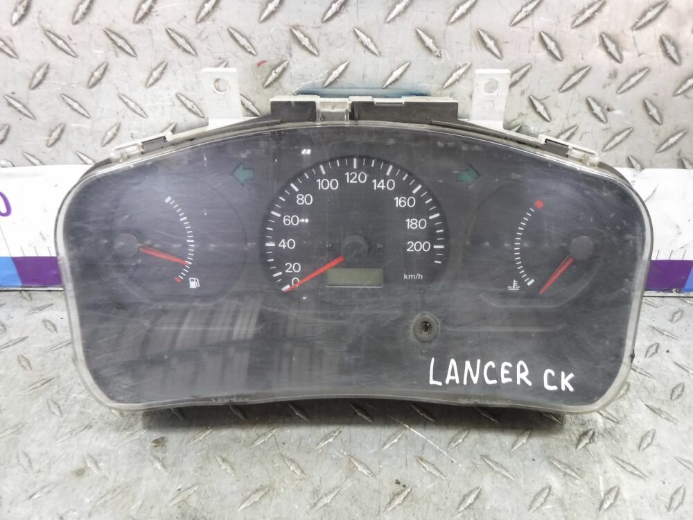 Панель приборов Mitsubishi Lancer CK MR390656