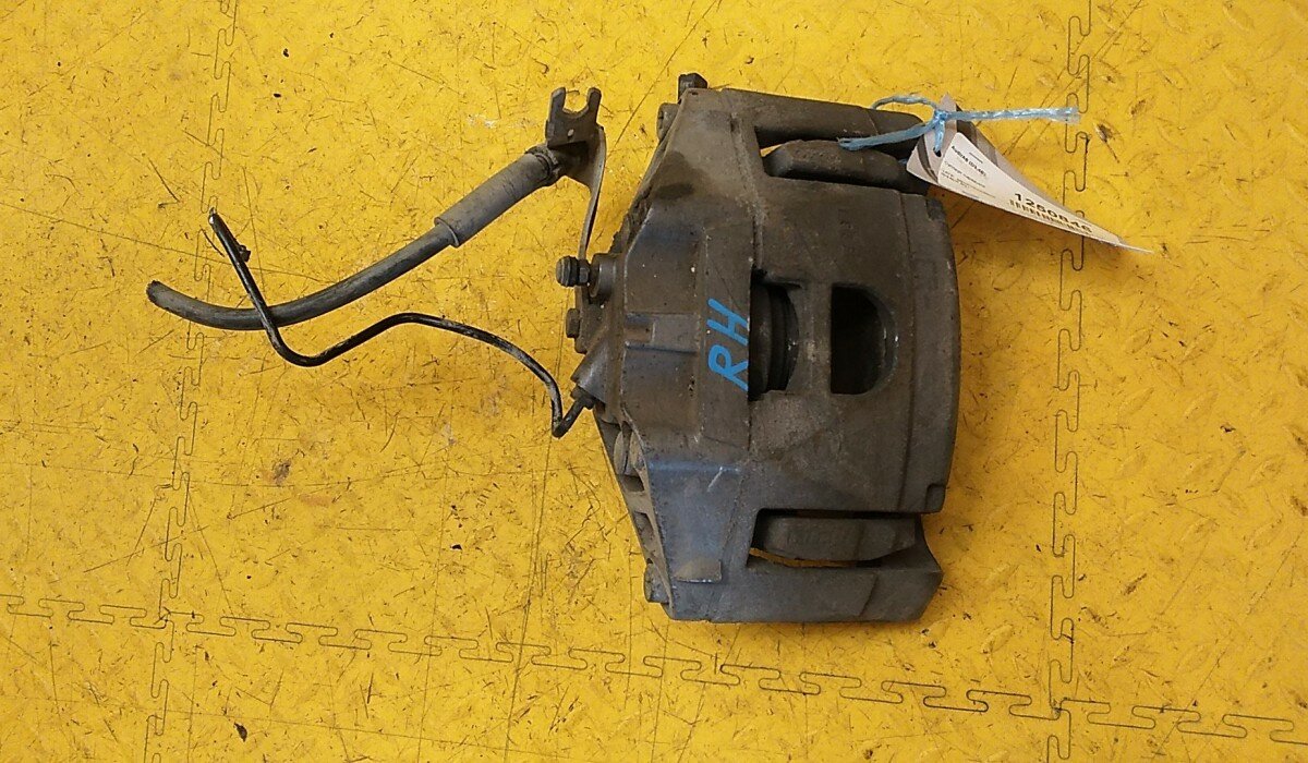 Суппорт передний A8 (D3,4E) Audi 4F0615124