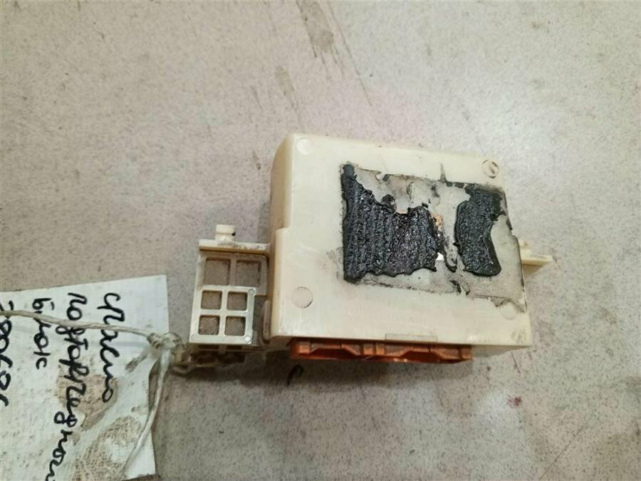 Блок управления от Toyota Corolla Spacio E110 1997-2001