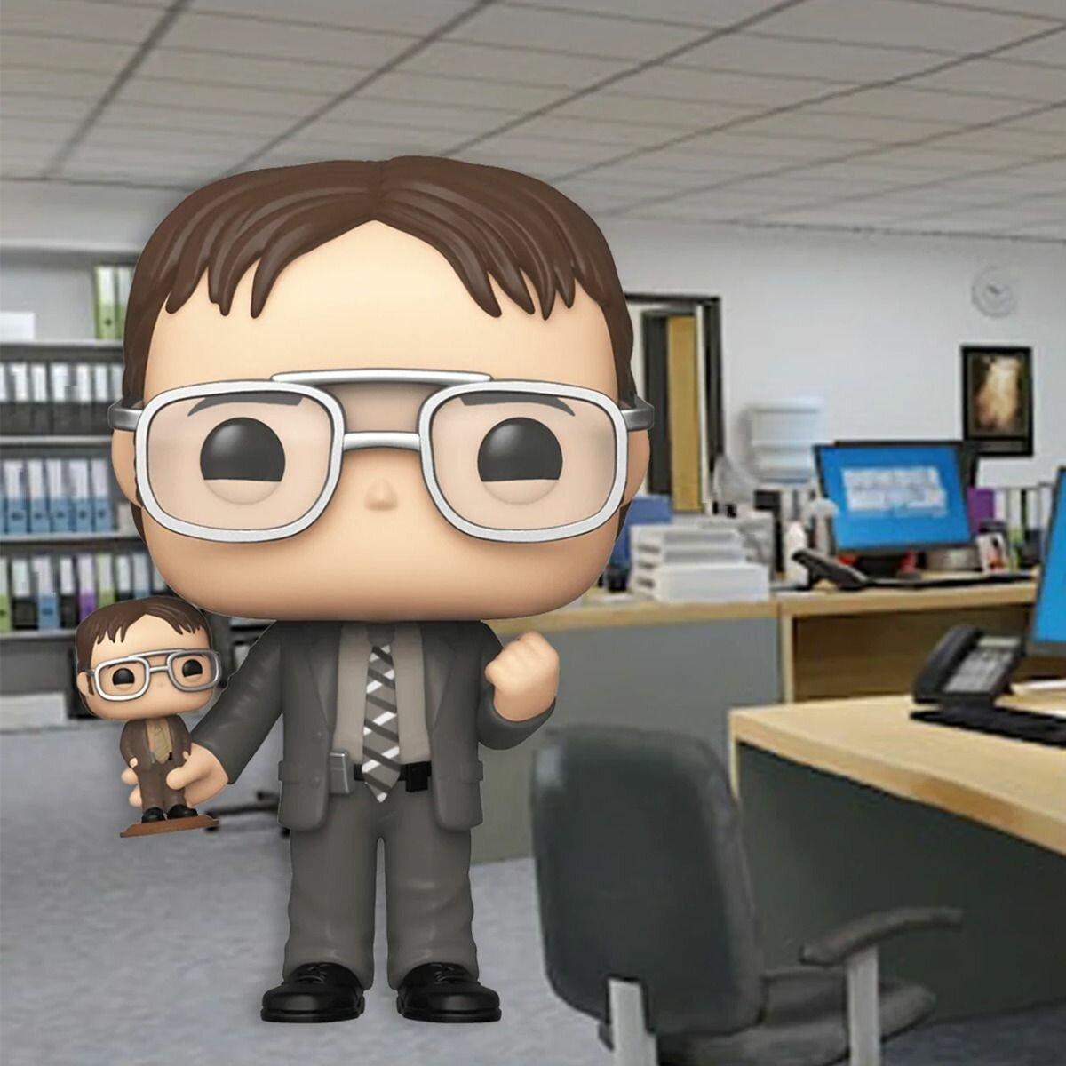 Игрушечный подарок Pop The Office - Dwight Holding Dwight Schrute 882 YZ