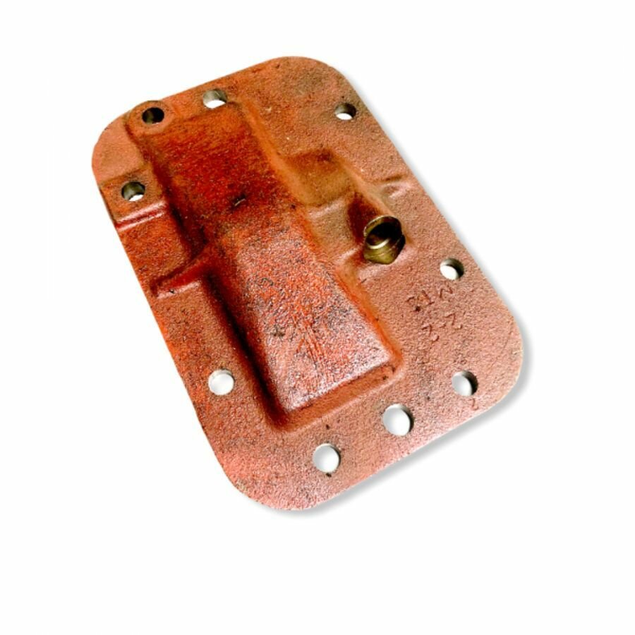 70-1701454-А2-01 Левая крышка МТЗ 80, 82, 920, 950, 952 оригинальная запчасть ОАО МТЗ