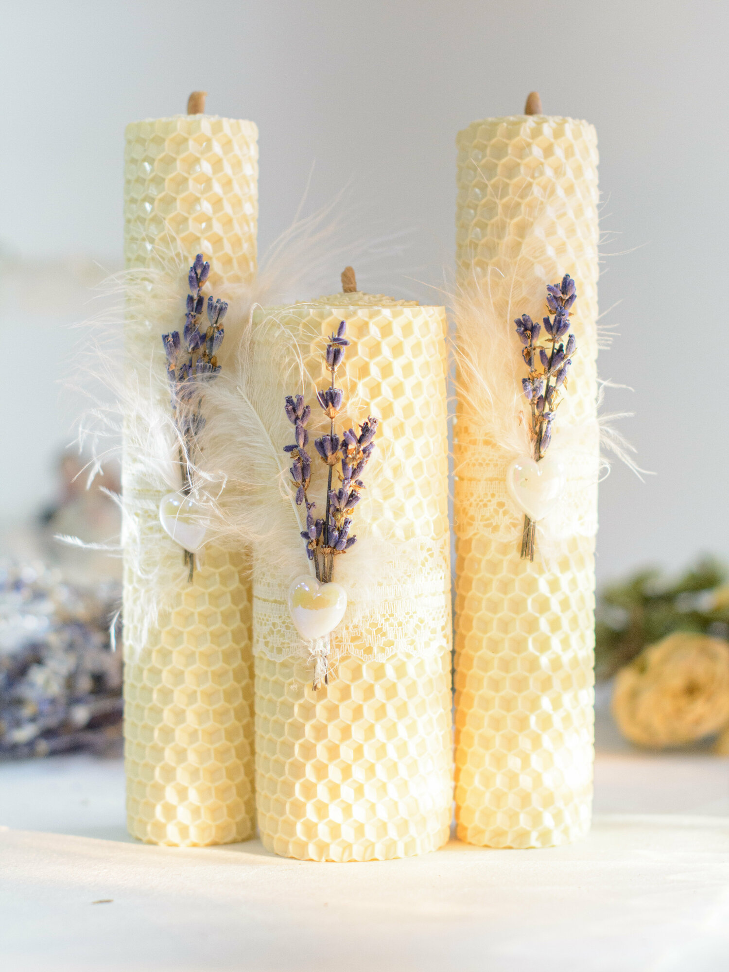 Свеча домашний очаг на свадьбу белая декор ручная работа лаванда натуральная трава аромат 3 штуки