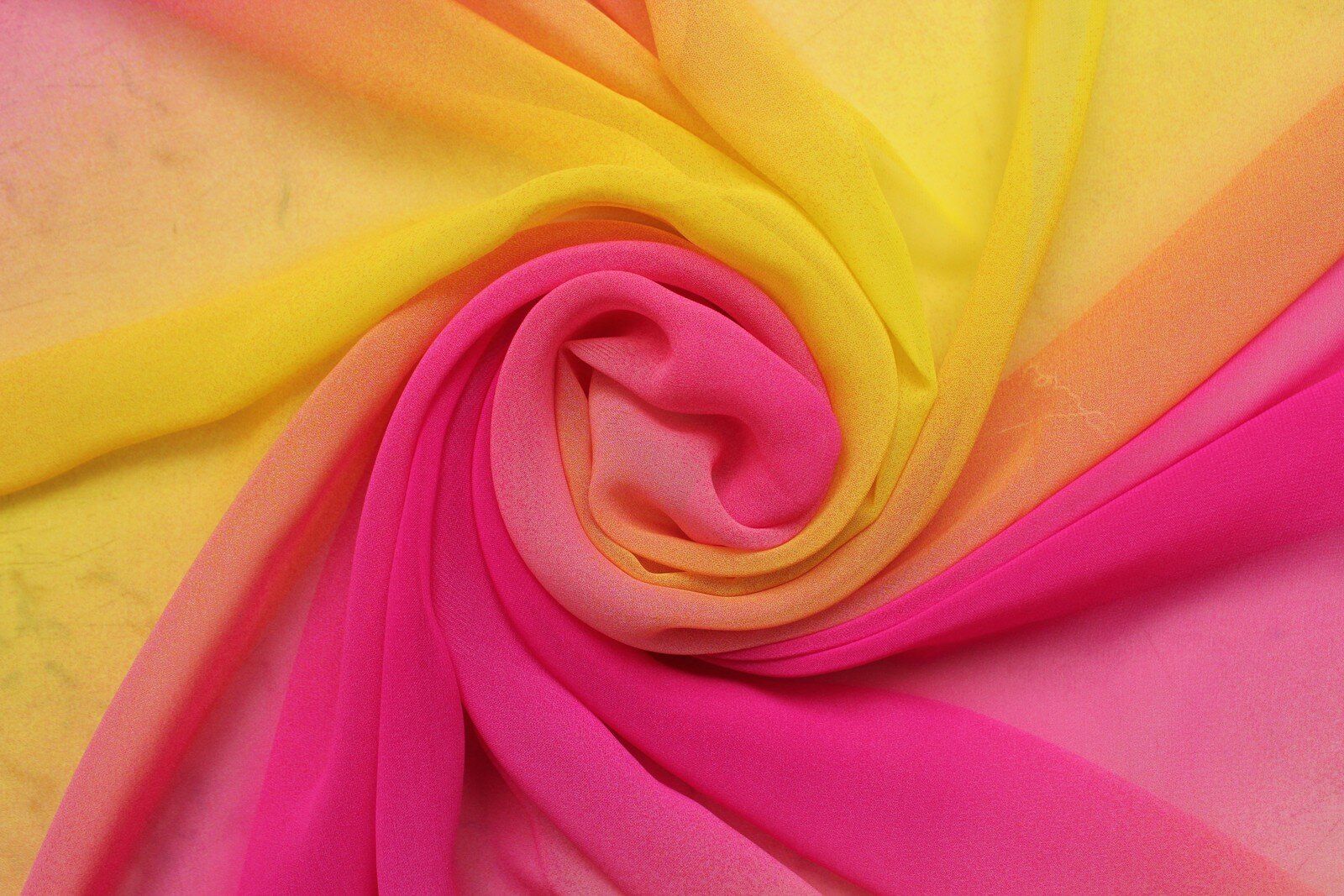 Ткань Шифон переход тона по диагонали фуксия-жёлтый, ш140см, 0,5 м